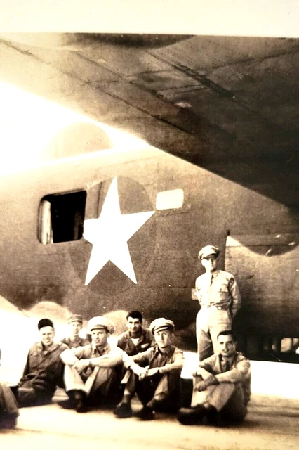 WWII ERA SOLDIERS in Uniform Ready to Load up on Plane Military Photo £ ...