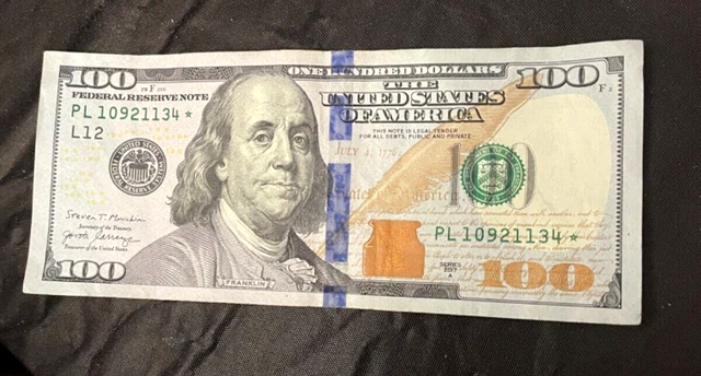 $100 DOLLAR BILL Star Note Series 2017A Rare CRISP £89.79 - PicClick UK
