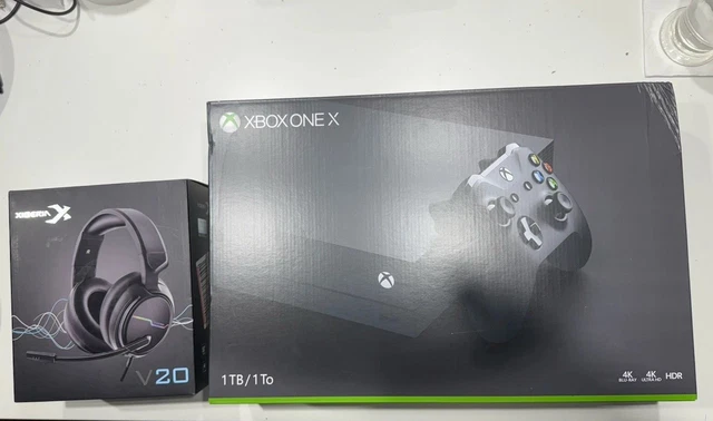 MICROSOFT XBOX ONE X 1TB Console With Headset Boxed £119.92 - PicClick UK