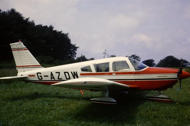 1972 ORIGINAL 35MM colour slide of Piper PA-28-180 Cherokee G-AZDW £1. ...