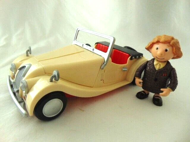 POSTMAN PAT - Dr. Sylvia Gilbertson Figure With Friction Morgan Sports ...