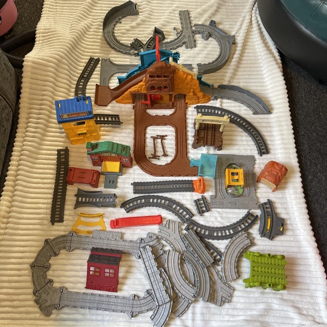 THOMAS THE TANK Engine Take Along Track Bundle - Track Pieces Not A Set ...