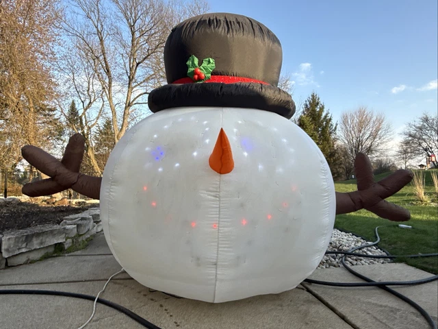 RARE GEMMY 2013 8 Ft LightSync Snowman Snowball Airblown Inflatable ...