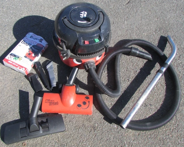 HENRY HVX 200-22 Hoover Vacuum Cleaner W Attachments & Few Hoover Bags ...