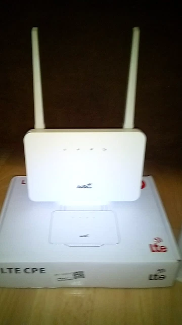 4G ROUTER 300MBPS 4G LTE CPE Router Modem Externe Antenne mit Sim NEU ...