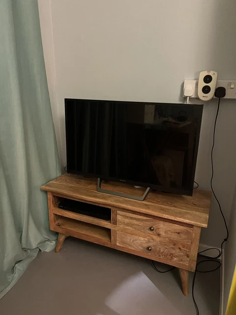SONY BRAVIA 32” LED Smart TV KDL-32WE613 John Lewis Black + manual ...