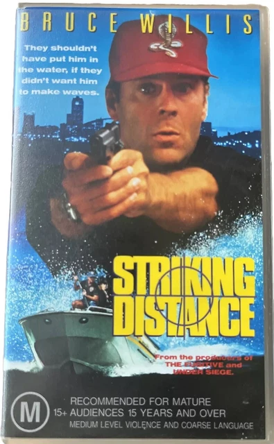 VHS : STRIKING Distance (1993 PAL Film) Starring Bruce Willis Action ...
