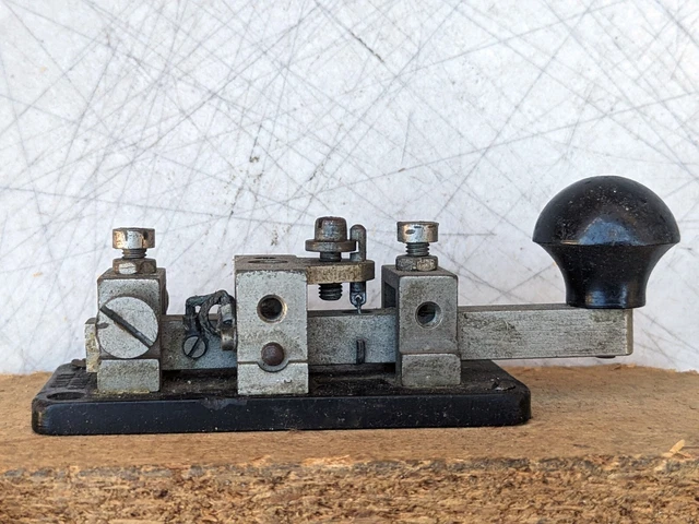 VINTAGE MORSE CODE Telegraph Key Keyers WT 8 AMP No 2 WWII ? #A EUR 6 ...