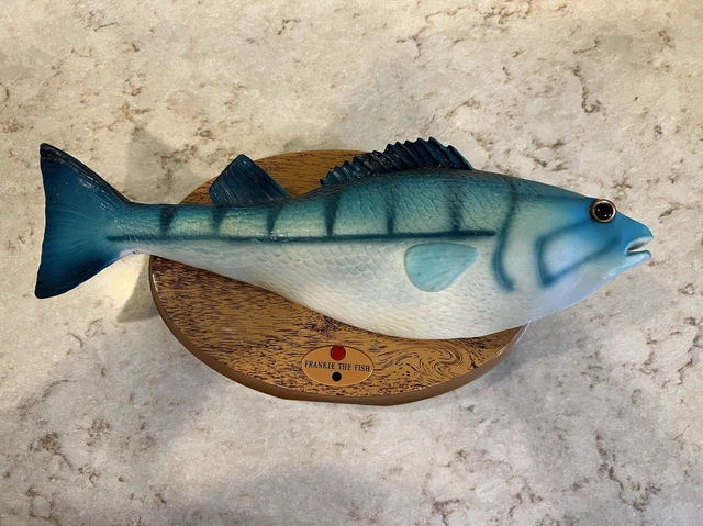 GEMMY FRANKIE THE Fish Sings Filet O Fish McDonalds Song - Singing Only ...