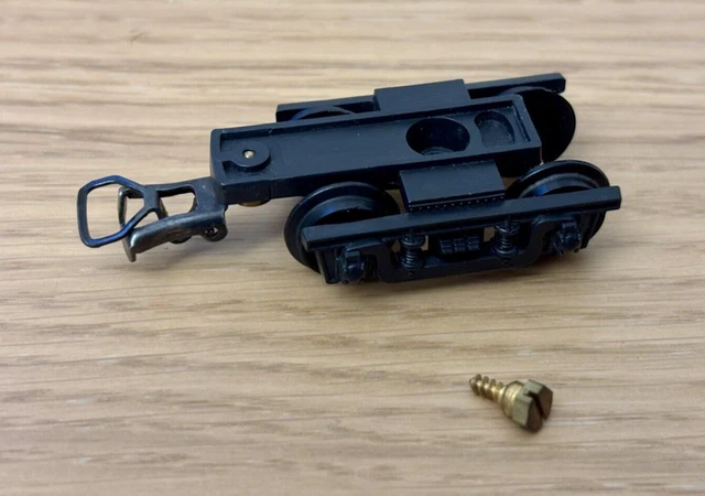 JOUEF BOGIE TYPE Y16 noir à visser avec attelage vissé en métal - HO 1/ ...