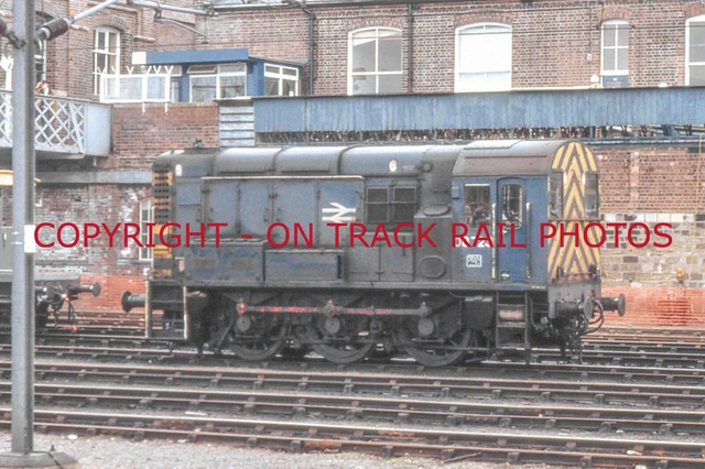 UK RAILWAY PHOTOGRAPH Of Class 08 Shunter 08723. Rm08-720 £1.70 ...