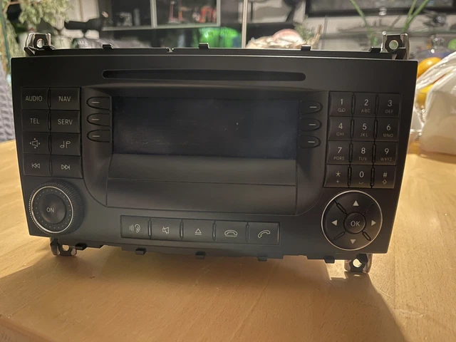 ORIGINAL MERCEDES-BENZ W203 Autoradio mit CD und Navi EUR 140,00 ...