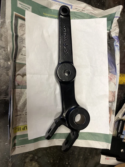 GENUINE LAND ROVER Defender panhard rod chassis bracket 1983-2016 ...