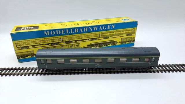 DDR PIKO 1:87 H0 5/6507 Personenwagen / Abteilwagen grün 1. Kl. der DR ...