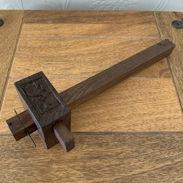 VINTAGE ADJUSTABLE SLIDING Wooden Marking Gauge Pegged 10” Carpentry ...