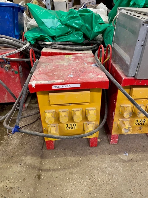 SINGLE PHASE PORTABLE Tool Transformer 110V c/w 4 x 16A and 2 x 32A ...