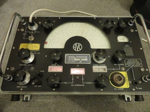 AVO SIGNAL GENERATOR - MODEL CT378B -Ser 1034 - 2-250 Mhz SPARES/REPAIR ...