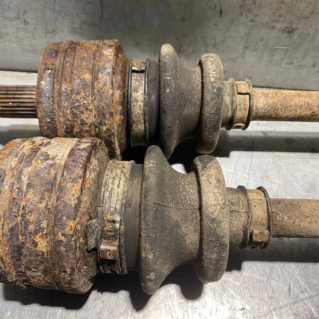 MERCEDES-BENZ W124 REAR Drive Shaft Axle Set Length 690mm Diam 120mm ...