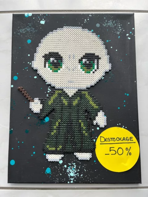 PIXEL ART / Perles A Repasser Tableau De Lord Voldemort Et Sa Baguette ...