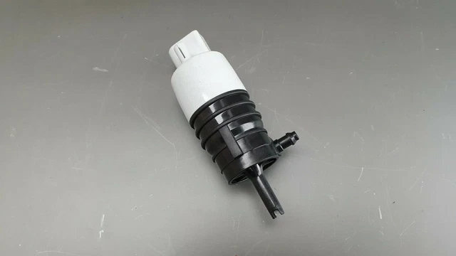 ORIGINAL MERCEDES C-KLASSE W205 Wischwasserpumpe Waschwasserpumpe ...