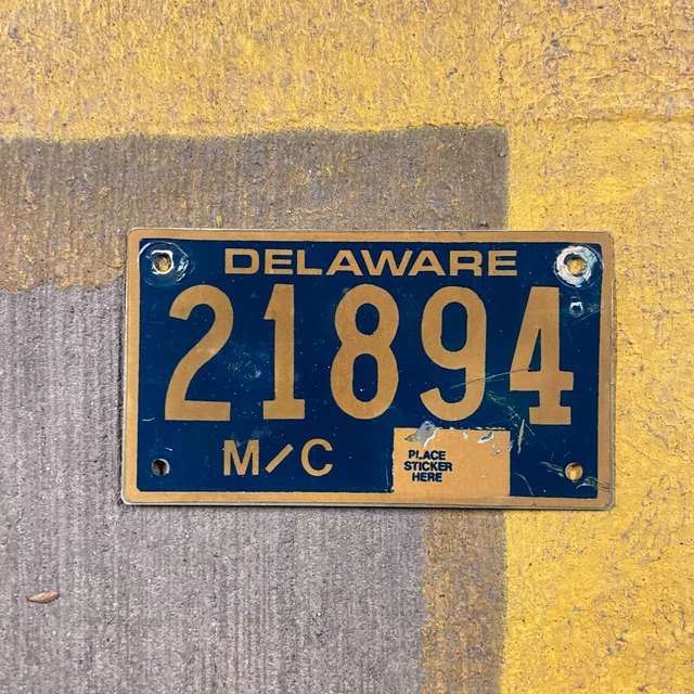 1982 DELAWARE MOTORCYCLE License Plate 21894 Motor Bike Auto Garage ...