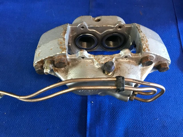 LOCKHEED 3247-637C FRONT RIGHT BRAKE CALIPER, Discovery Range Rover £9. ...