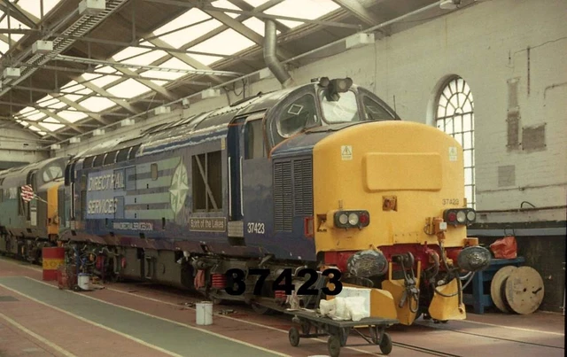 ORIGINAL 35MM BRITISH RAILWAY NEGATIVE OF 37423 AT CREWE LOCATION ...