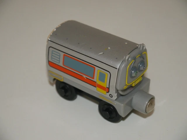 CHUGGINGTON WOODEN MAGNETIC EMERY Train Tomy (Brio Compatible) _K59 £16 ...