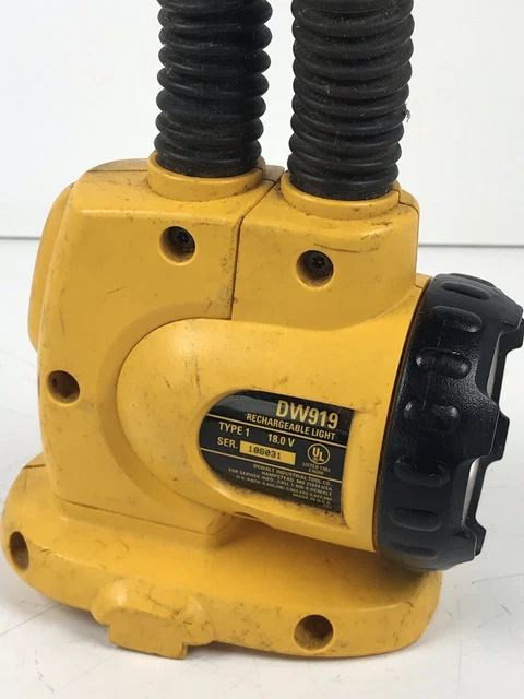 DEWALT DW919 18V Flexible Cordless Rechargeable Flashlight Work Light ...