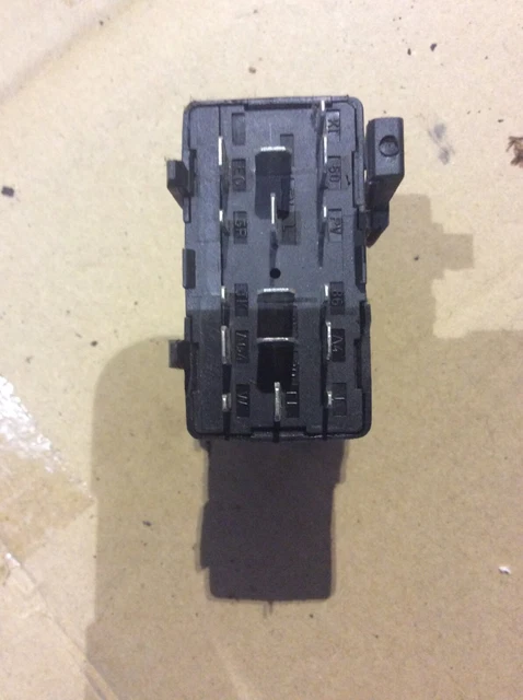 VW VOLKSWAGEN T4 Transporter 1.9 Td 2001 Fuel Pump Relay 701906123 £103 ...