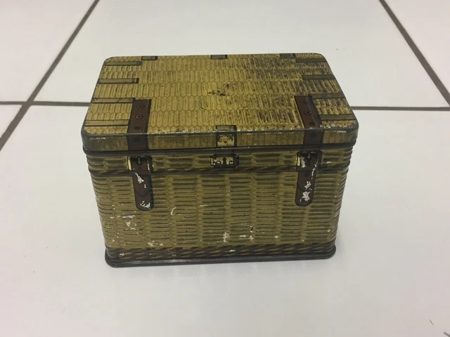 EARLY 1900S PICNIC Basket Biscuit Tin - Aulsebrooks £9.99 - PicClick UK