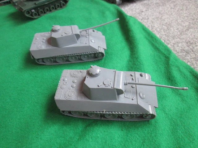 2 X WWII German Panther Tanks - Airfix Ho/Oo Poly Series - 1970'S ...