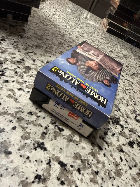 HOME ALONE 2 Lost in New York VHS Christmas Holiday Tradition Macaulay ...