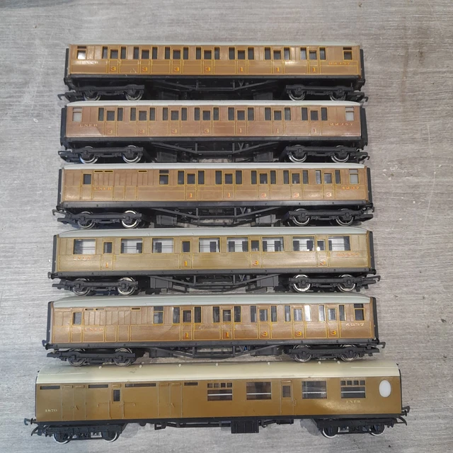 HORNBY TRI-ANG 6 Teak Coaches OO Bundle £26.68 - PicClick UK