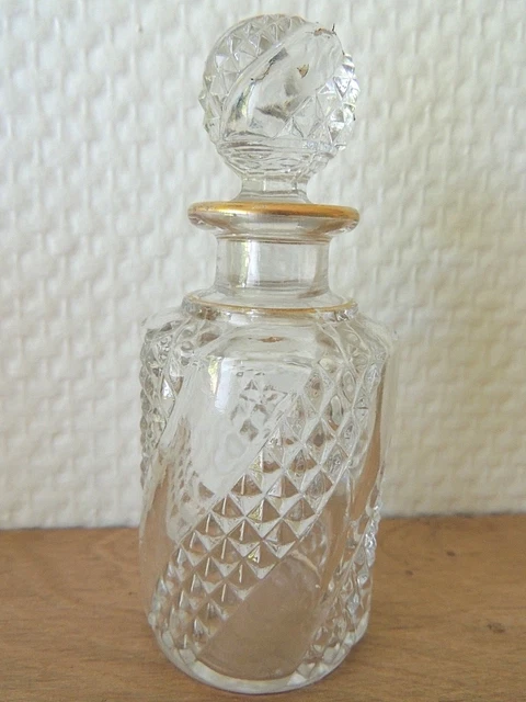 PETIT FLACON EN cristal de BACCARAT modèle Serpentine nécessaire de ...
