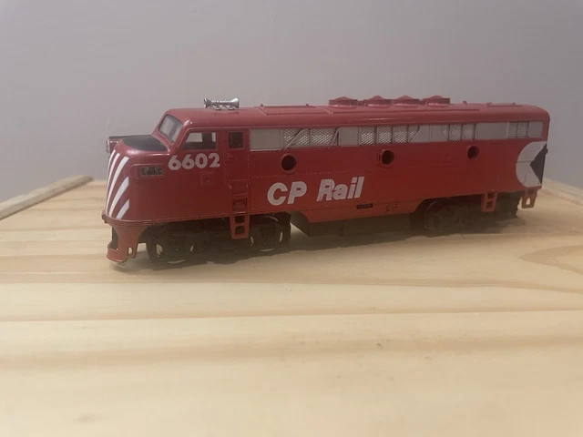 MODEL POWER POWERED F7 Canadian Pacific Cp Rail Engine Locomotive Ho ...