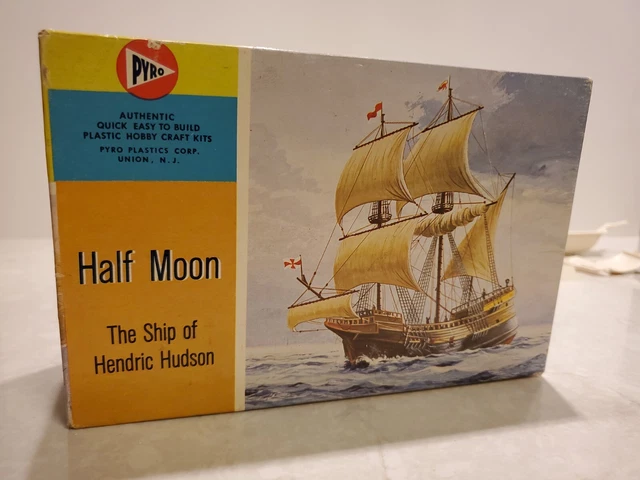 PYRO HALF MOON Ship Model The Ship Of Hendric Hudson 1966 Open Box Free ...