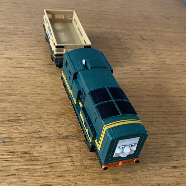 TOMY TRACKMASTER THOMAS the tank engine train paxton & 1 Truck £16.32 ...