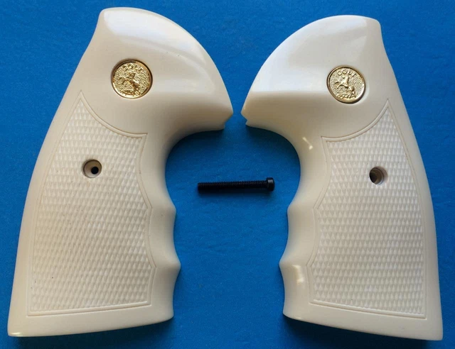 COLT PYTHON GRIPS Colt 2021 Anaconda Grips Cut Checkered with Gold ...