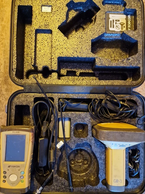 TOPCON GR3 WITH Topcon FC-200 Complete set including cables batterys ...