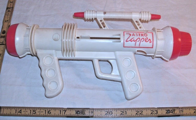 KUSAN ASTRO ZAPPER PLASTIC SPACE GUN WORKS 1970s IN WHITE $34.99 - PicClick