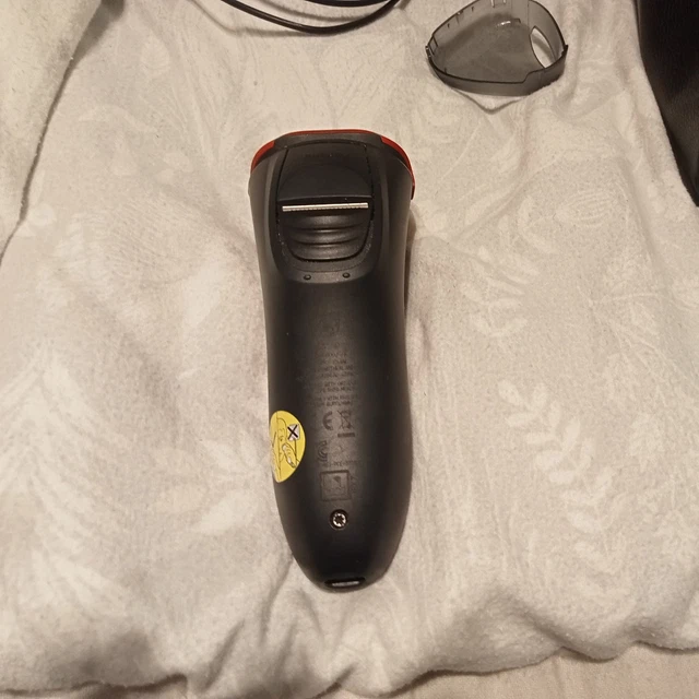 PHILIPS WET & Dry Electric Shaver Series 3000 w/ Pop-up Trimmer S3580 £ ...