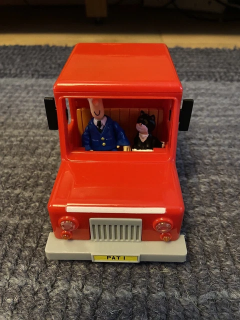 POSTMAN PAT DELIVERY Van Toy With Pat, Jess And Parcel £9.50 - PicClick UK