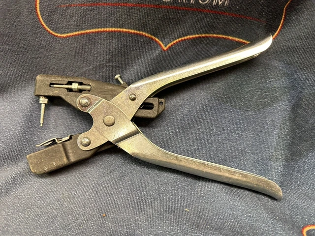 KETCHUM APPLICATOR FOR K Tags ear taggers, Sheep cattle farming £9.99 ...