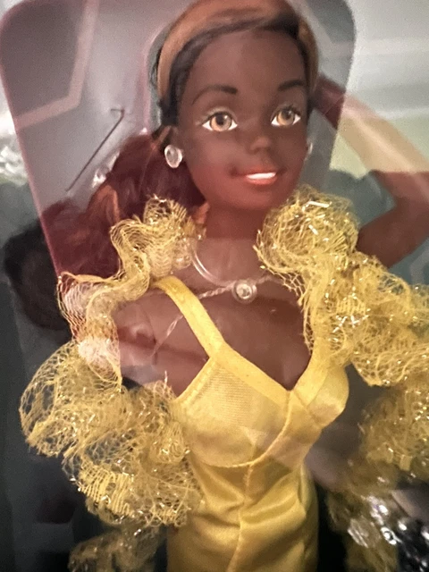 BARBIE SUPERSTAR CHRISTIE 1977 repro 2021 Mattel NRFB EUR 100,00 ...