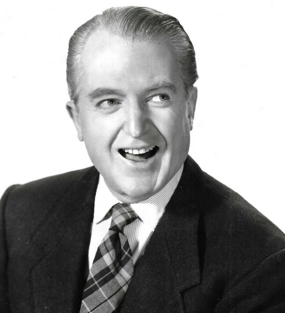 BRITISH ACTOR JACK Warner Press Photo Laughing 1940s-1950s EUR 26,75 ...