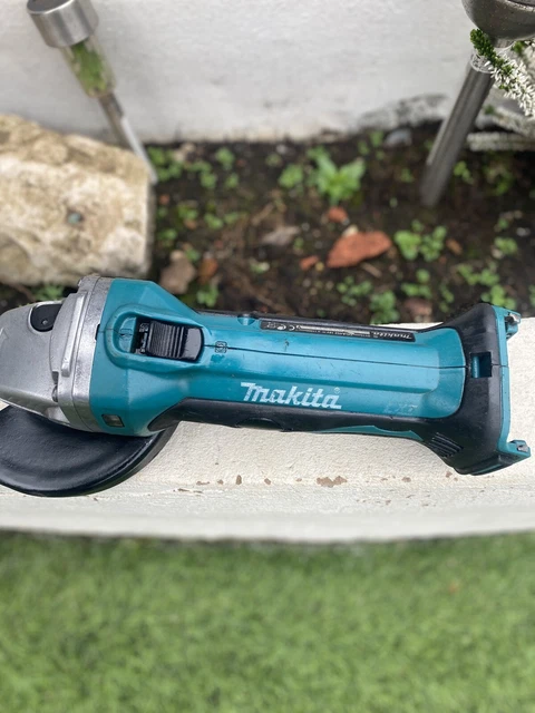 MAKITA LXT DGA452 18v Angle grinder £24.00 - PicClick UK