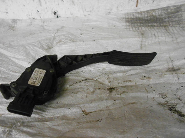 2010 1.7 CDTI Mk6 Vauxhall Astra J Accelerator Pedal 13252704 EUR 27,96 - PicClick FR