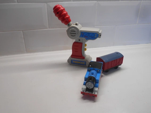 TOMY TRACKMASTER THOMAS the tank engine remote control thomas with ...
