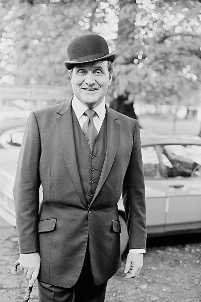 ENGLISH ACTOR PATRICK Macnee Posed At A Press Reception 1976 OLD PHOTO ...